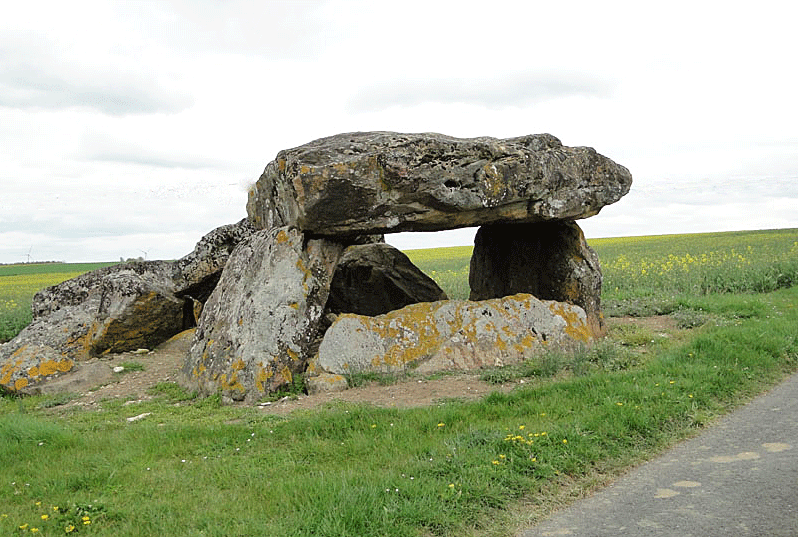 Périple autour des dolmens du Berry – Le Berry